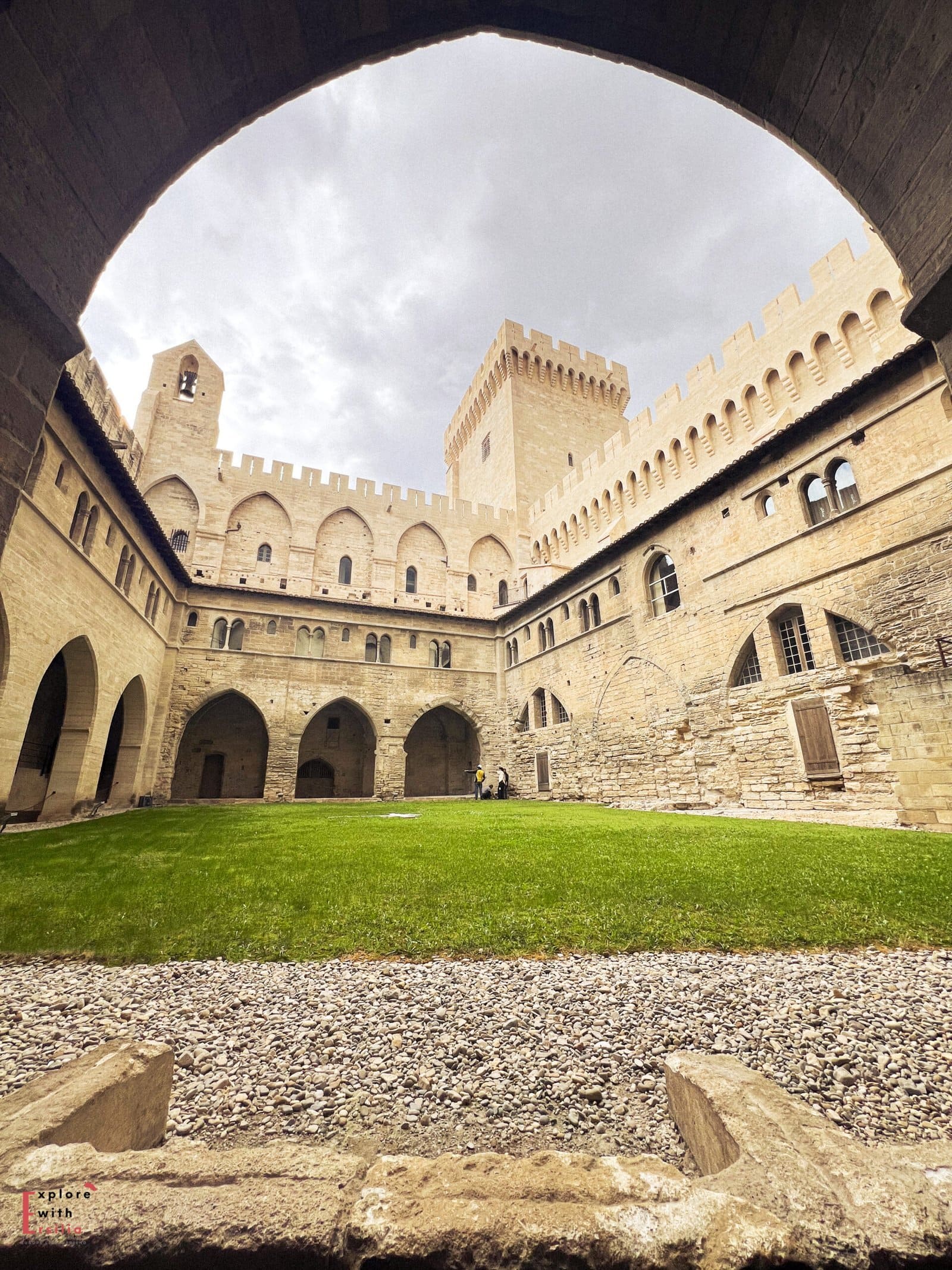 One Day in Avignon, an itinerary to experience it all